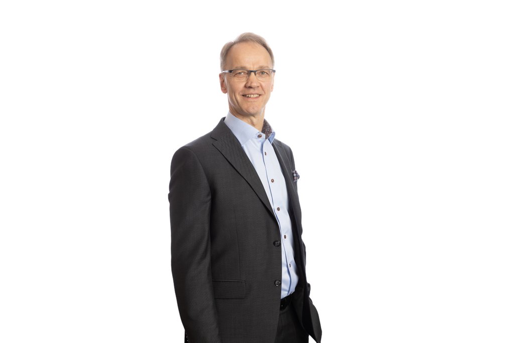 Mistä osaajat ratarakentamiseen? - Lentorata